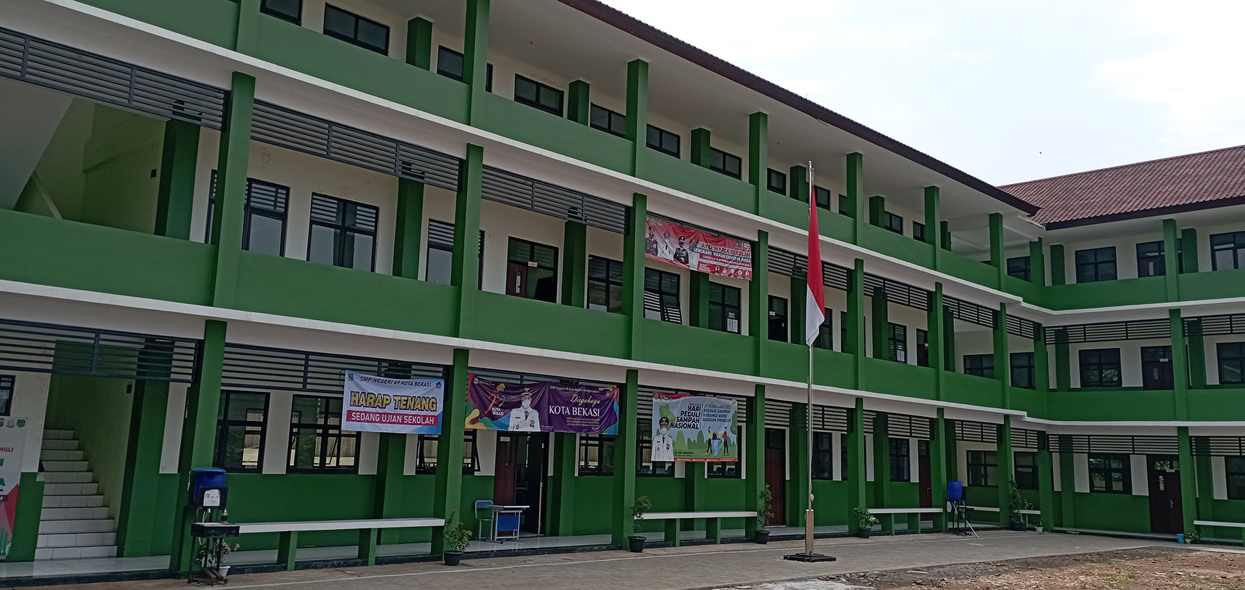 SMP NEGERI 49 KOTA BEKASI